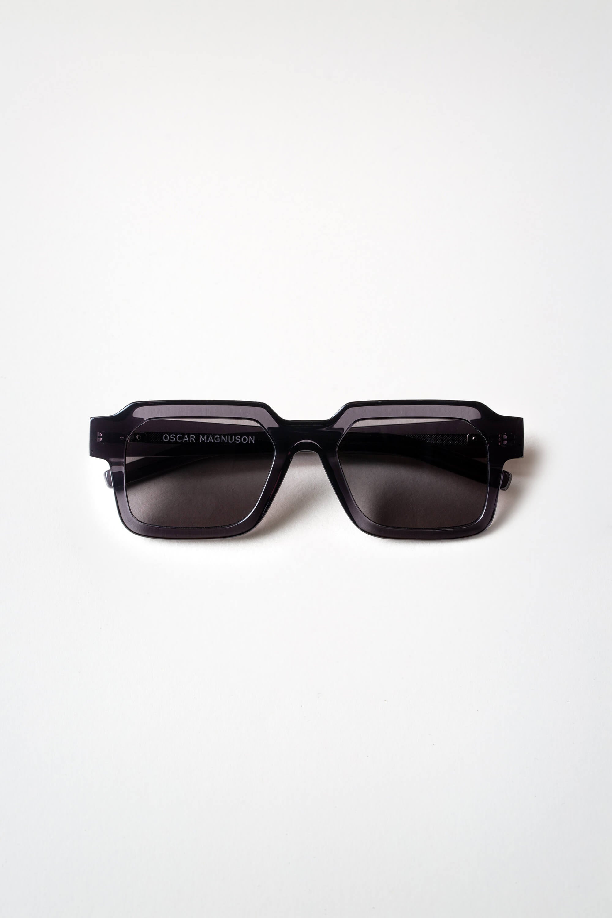 Oscar Magnuson "Travis OM.7" eyeglasses from the OM.7 collection ...